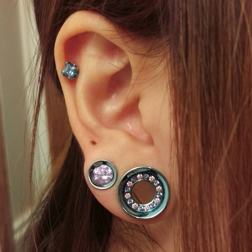 Custom Order Titanium Orbit Gemmed Eyelet