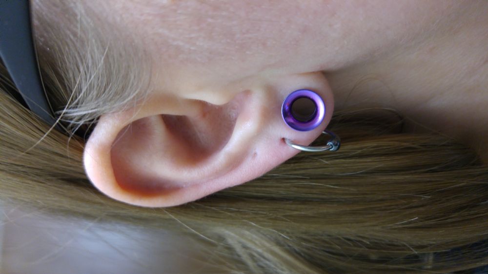 Titanium Plated Internally Threaded Eyelet (Dark Purple)