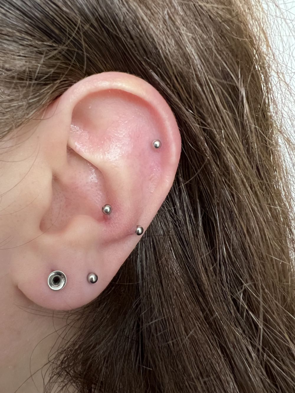 Titanium Internally Threaded Eyelet