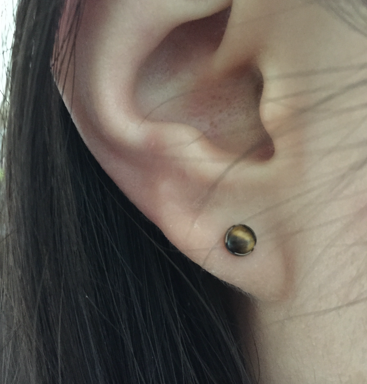 Custom Order Titanium Flatback Labret With Prong Set Cabochon