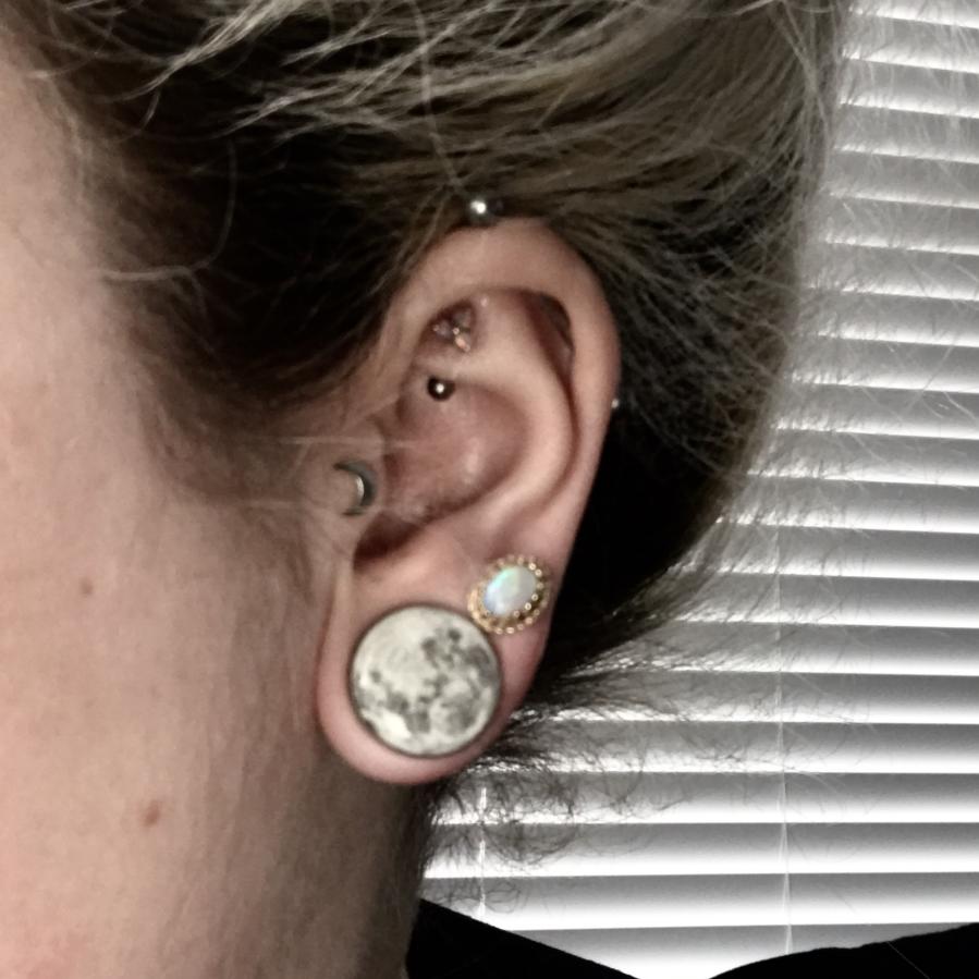 Steel Screw Fit Moon Plug