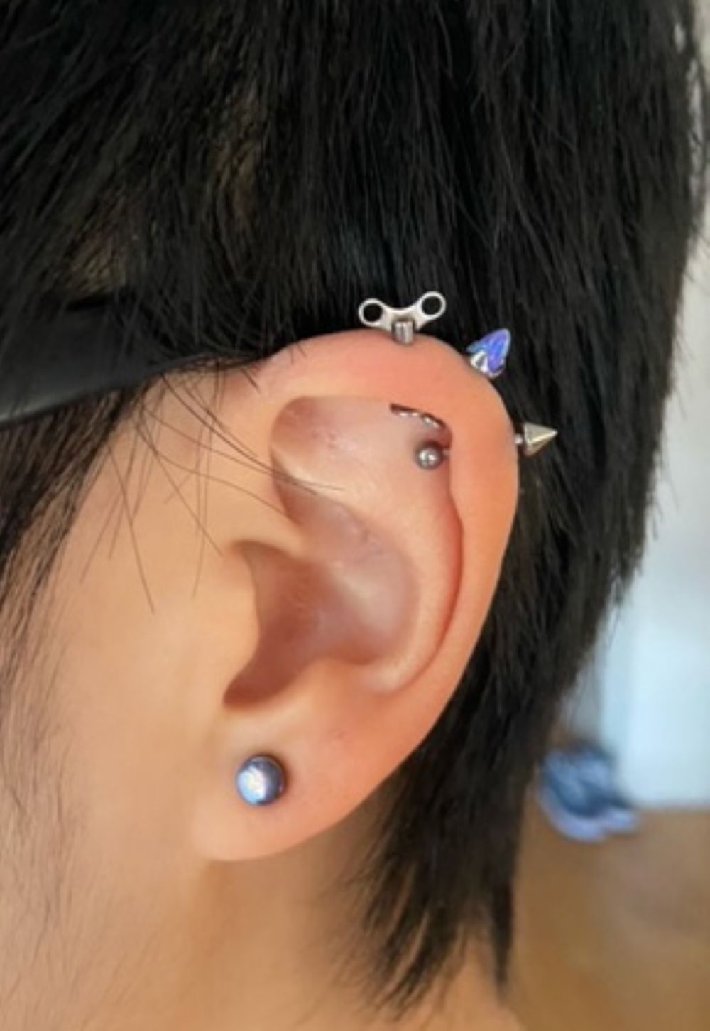 Titanium Prong Set Bullet Internally Threaded Ends