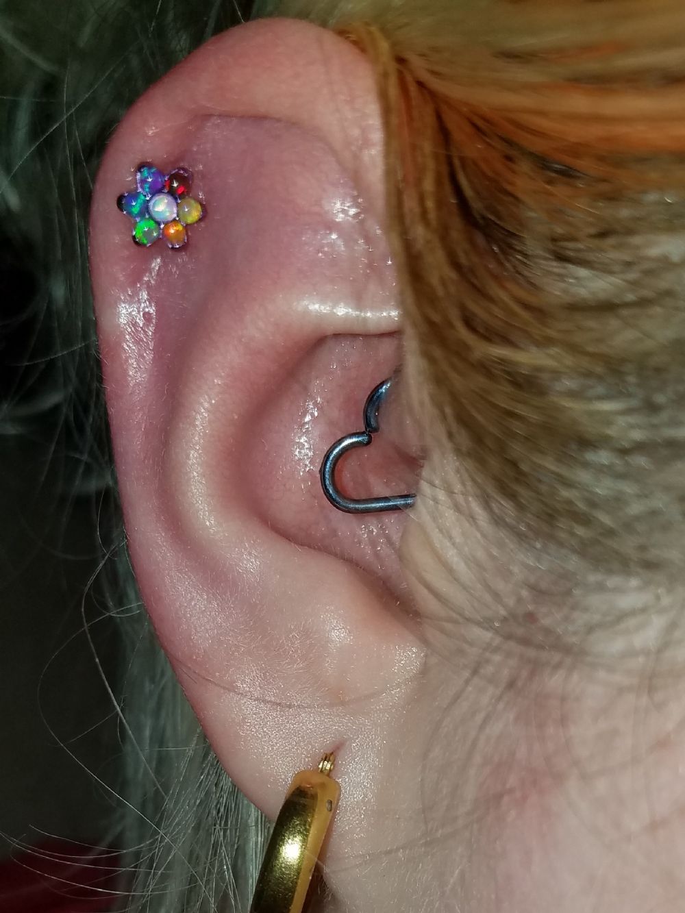 Custom Order Titanium Flatback Labret With Gemmed Flower