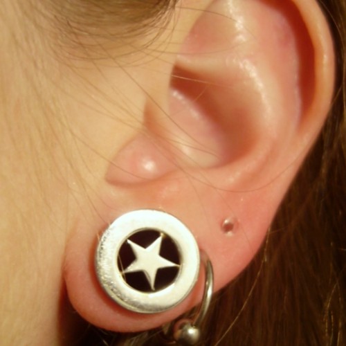 Single Flare Star Eyelet