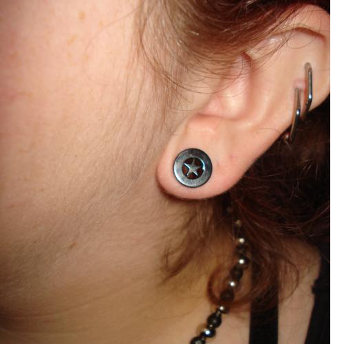 Single Flare Star Eyelet