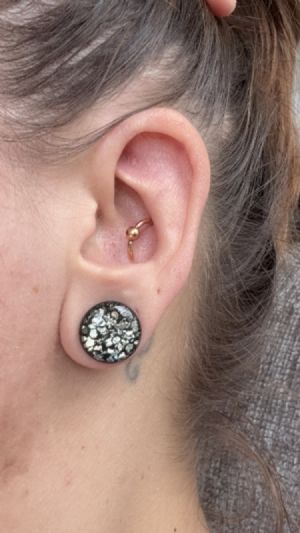 Internally Threaded Titanium Circular Barbell | Basic
