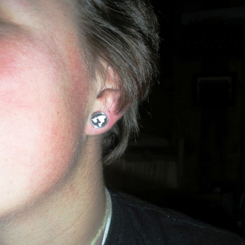 Steel Triple Heart Eyelet